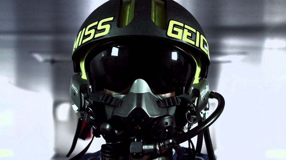 Miss Geico | Royal Purple | BRYAN AVILA